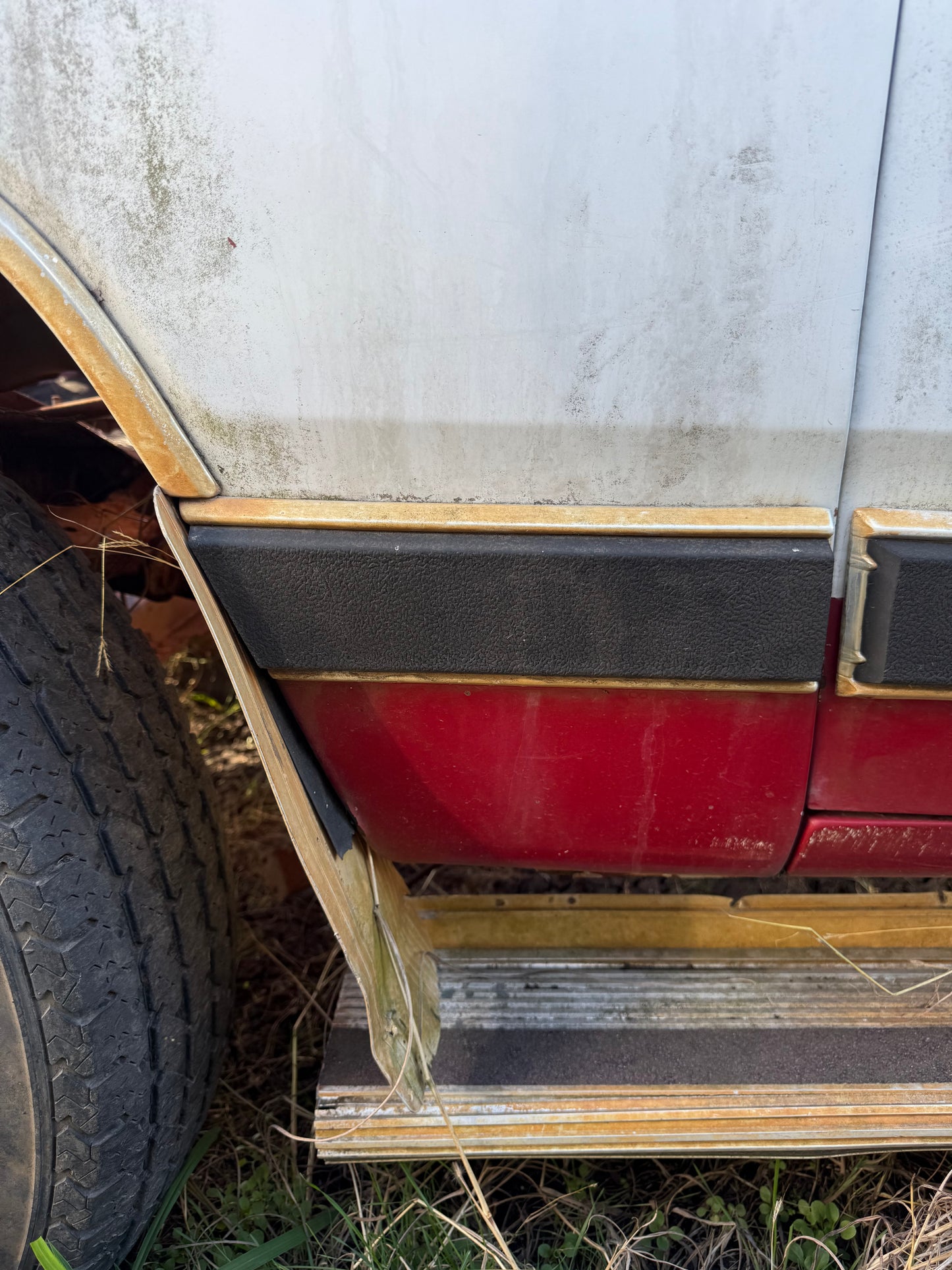 Front Fender Drivers Side LE Body Molding Trim 89-90 Dodge Ram First G ...
